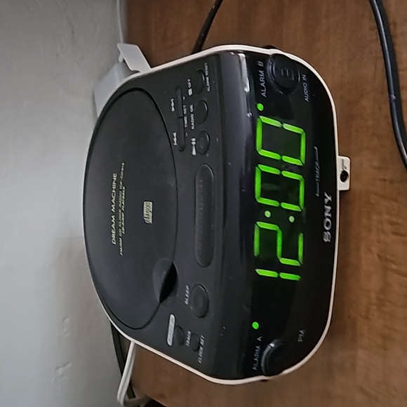 Sony | Portable Audio & Video | Sony Dream Machine Cd Player Radio ...